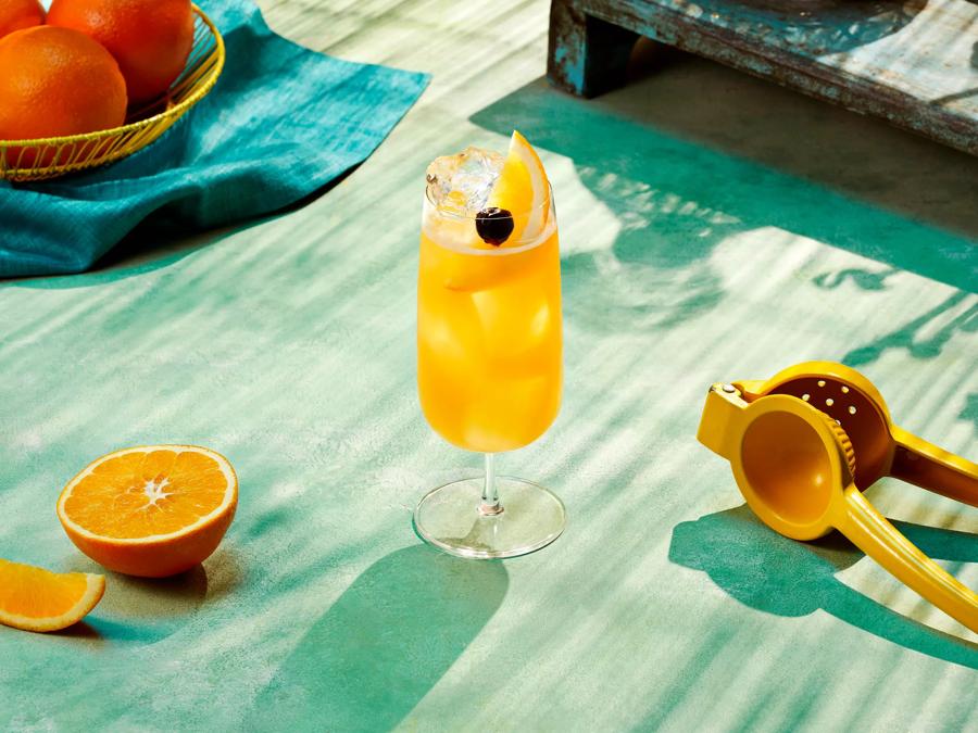 BACARDÍ Tropical Storm Cocktail Recipe | How To Make Summer Rum ...